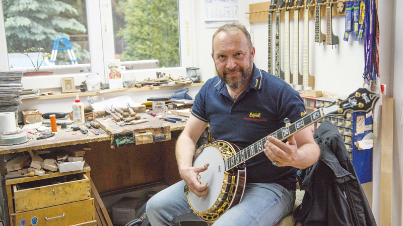 Czech banjos, mandolins win over US bluegrass stars - Oman Observer