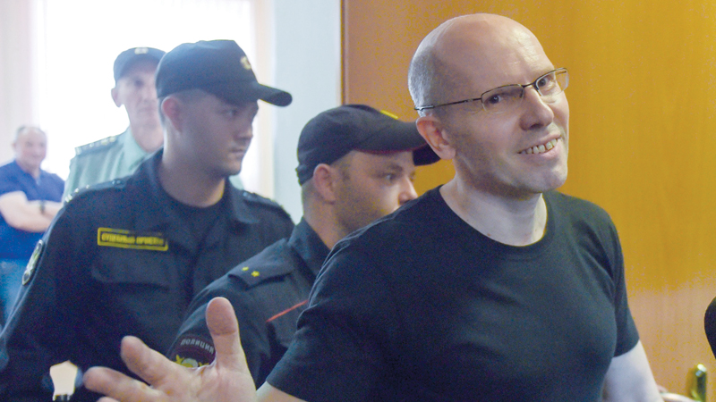 Russia frees editor after outcry - Oman Observer