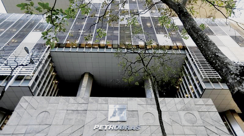 Petrobras picks Warburg Pincus-backed Trident in oilfield re-bid - Oman ...
