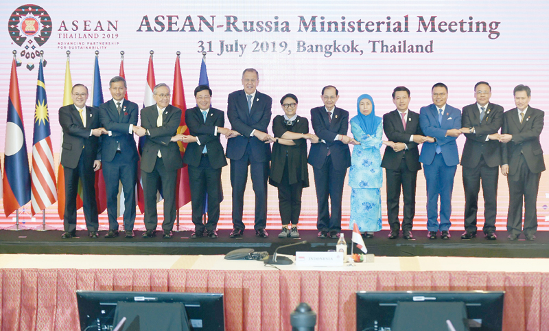 China warns outsiders not to ‘sow distrust’ in South China Sea - Oman ...