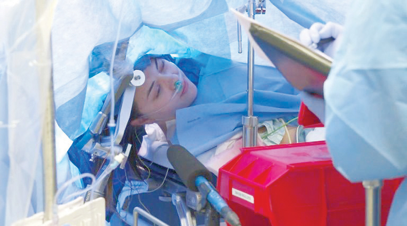 Hospital livestreams 25-yr-old’s brain surgery on FB - Oman Observer