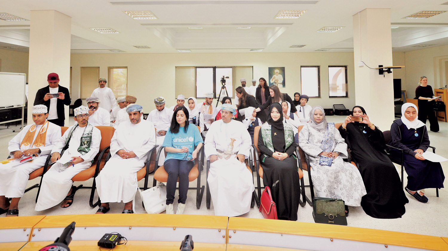 Unicef praises child rights in Sultanate - Oman Observer