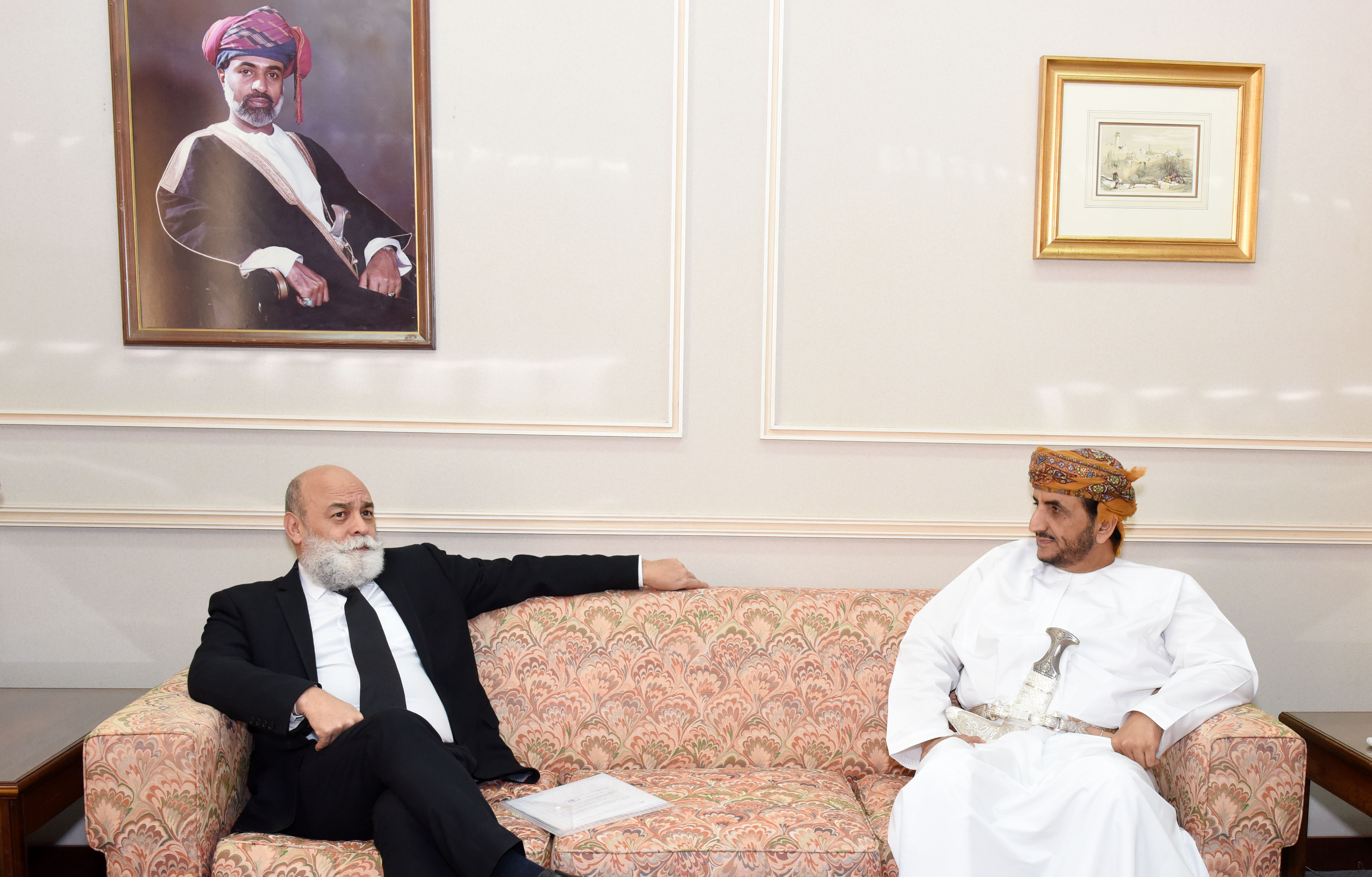 Diplomatic affairs undersecretary receives Venezuelan official - Oman ...
