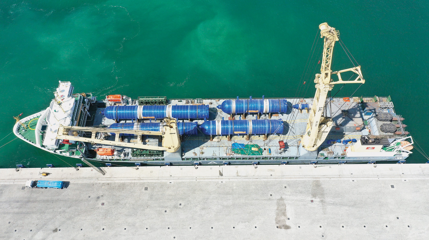 Port of Duqm receives huge consignment of project cargo - Oman Observer