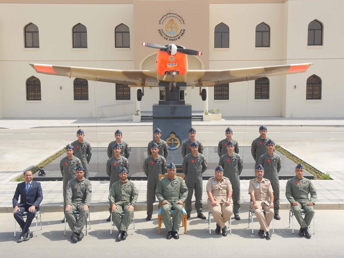 Rafo pilots complete aviation medicine training courses - Oman Observer