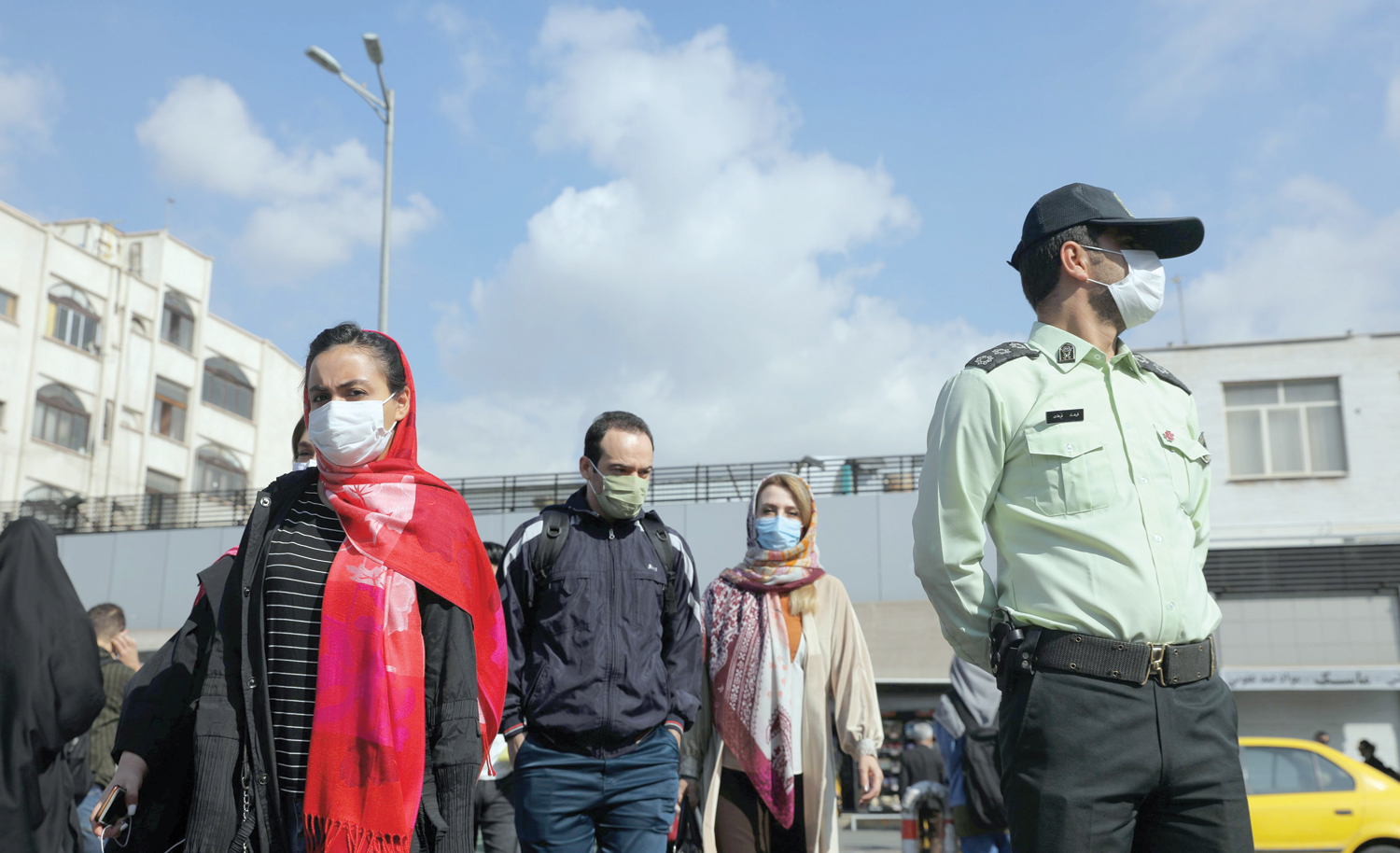 Masks made compulsory in Iran as virus toll rises - Oman Observer