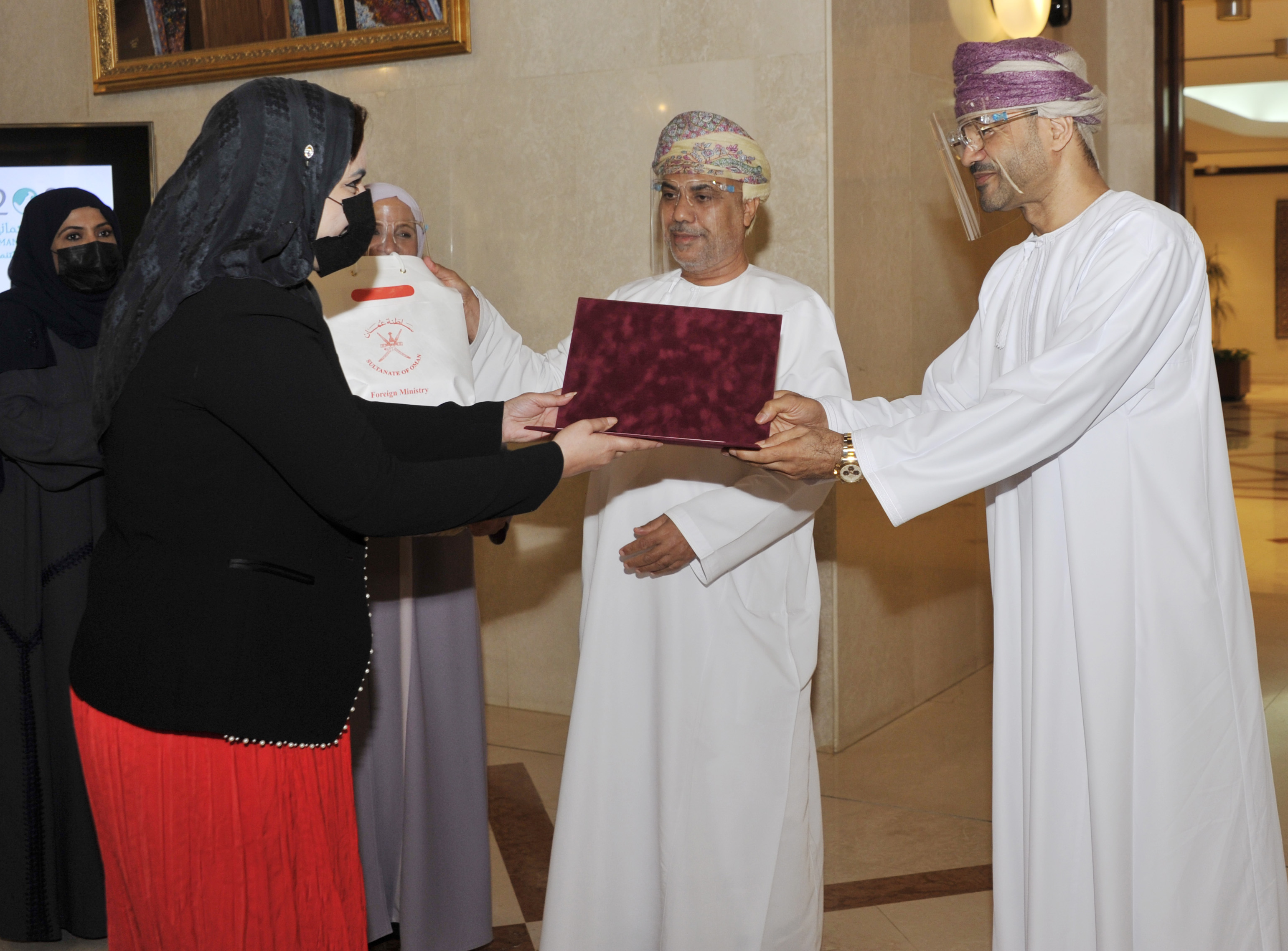 Foreign Ministry marks Omani Women’s Day - Oman Observer