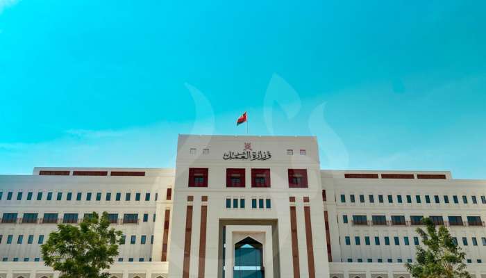 Oman extends deadline to change work status of expat staff - Oman Observer