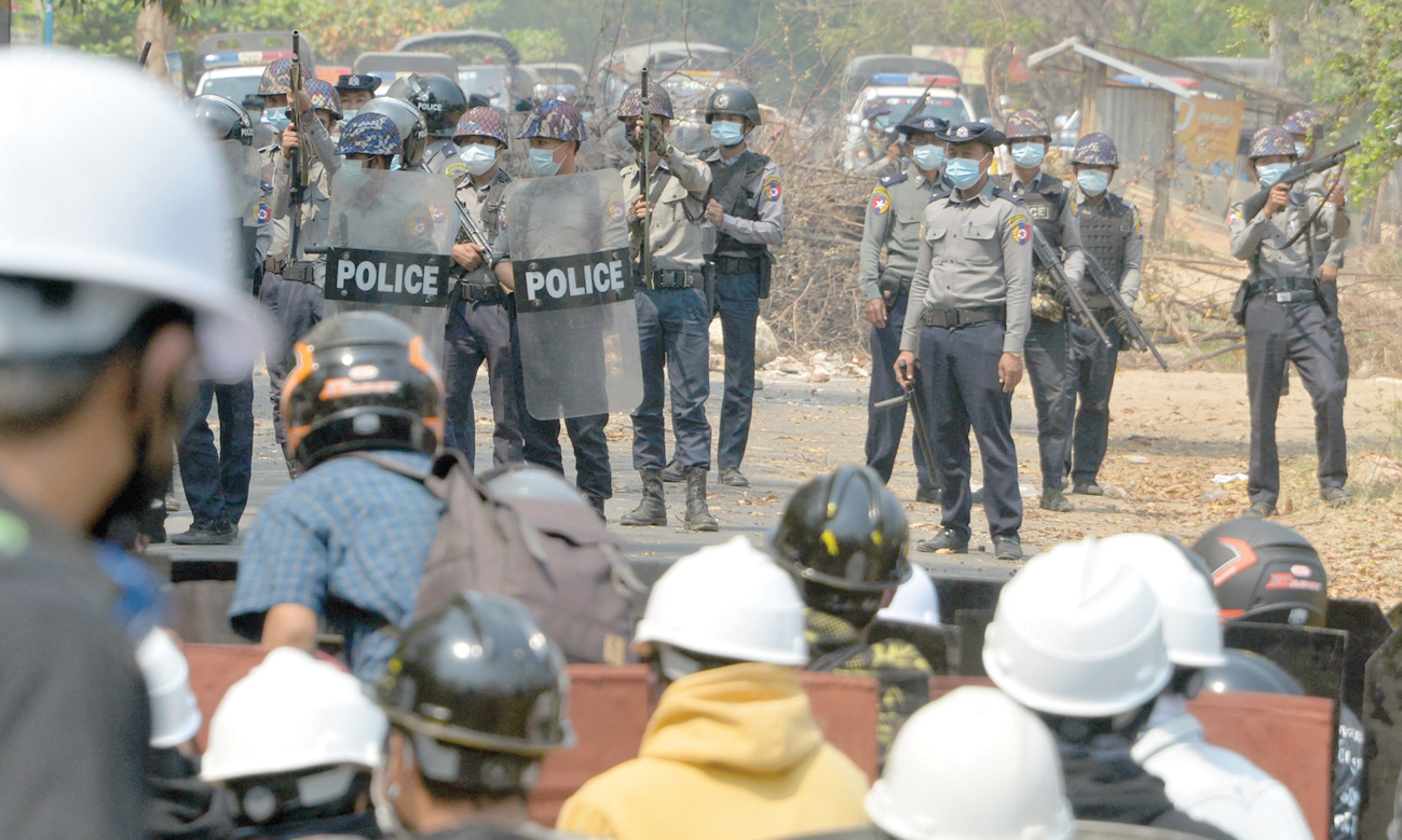 3 protesters killed in Myanmar - Oman Observer